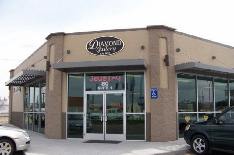 Signature Parade retailer - Diamond Gallery - Parade Design | Designer ...