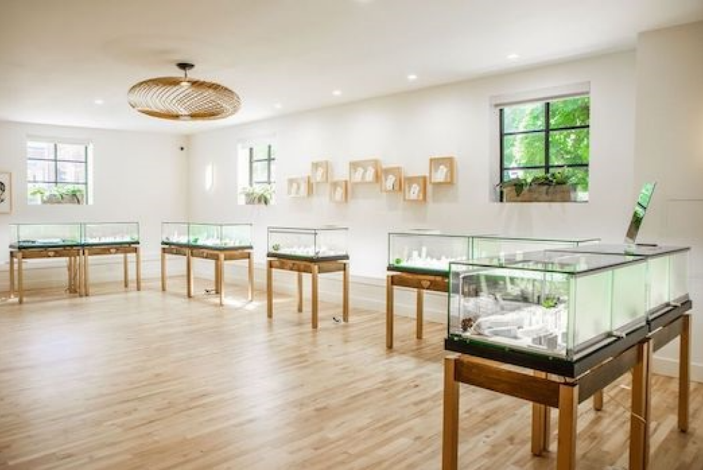 Signature Parade retailer - Malka Diamonds & Jewelry - Parade Design ...